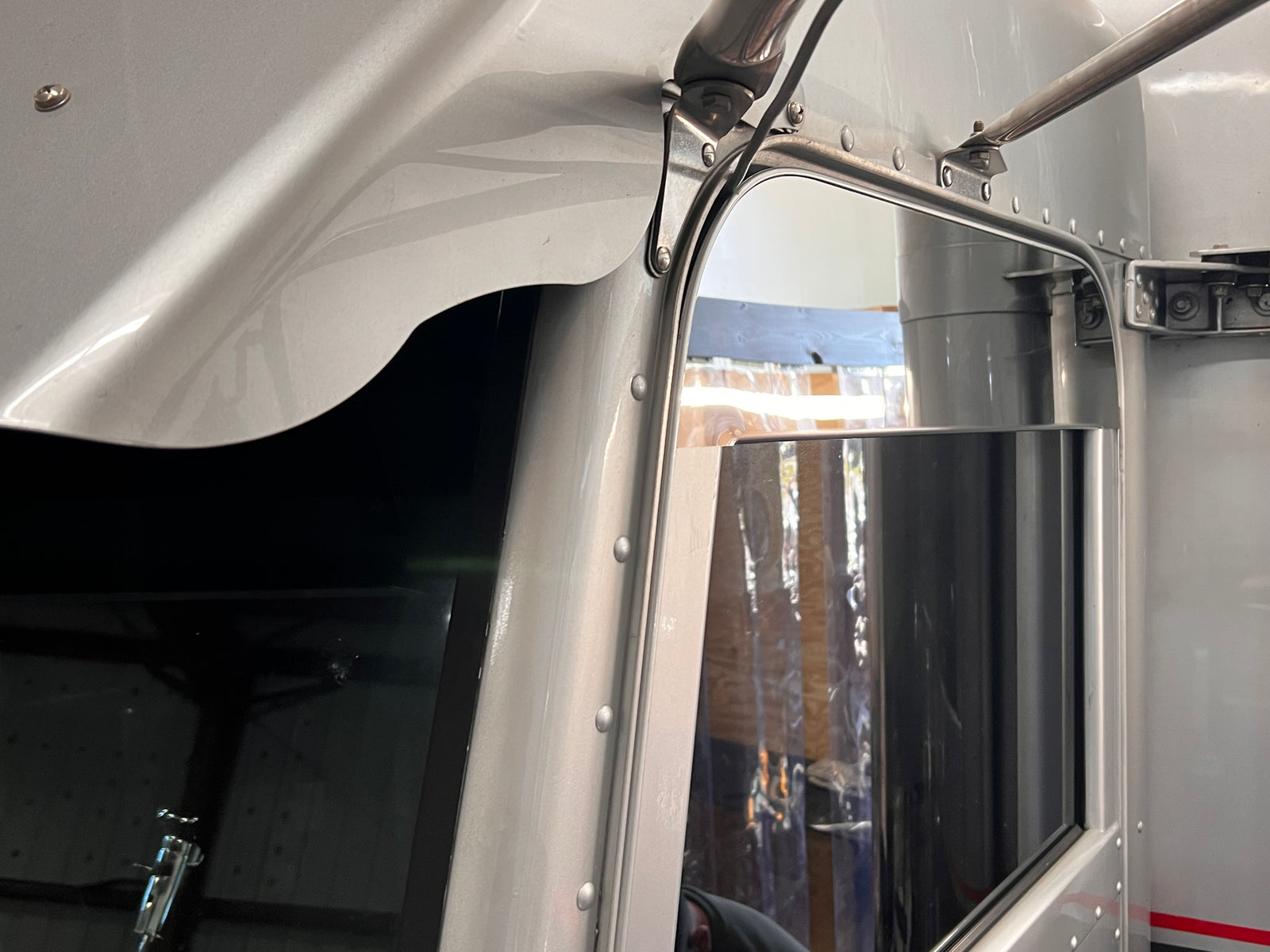 Peterbilt Window Chops 6 Inch Set 379 389 386 388 2006 and Up